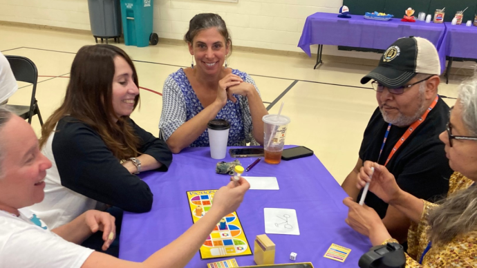 Home | Harris Bilingual