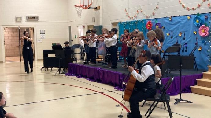 Home | Harris Bilingual